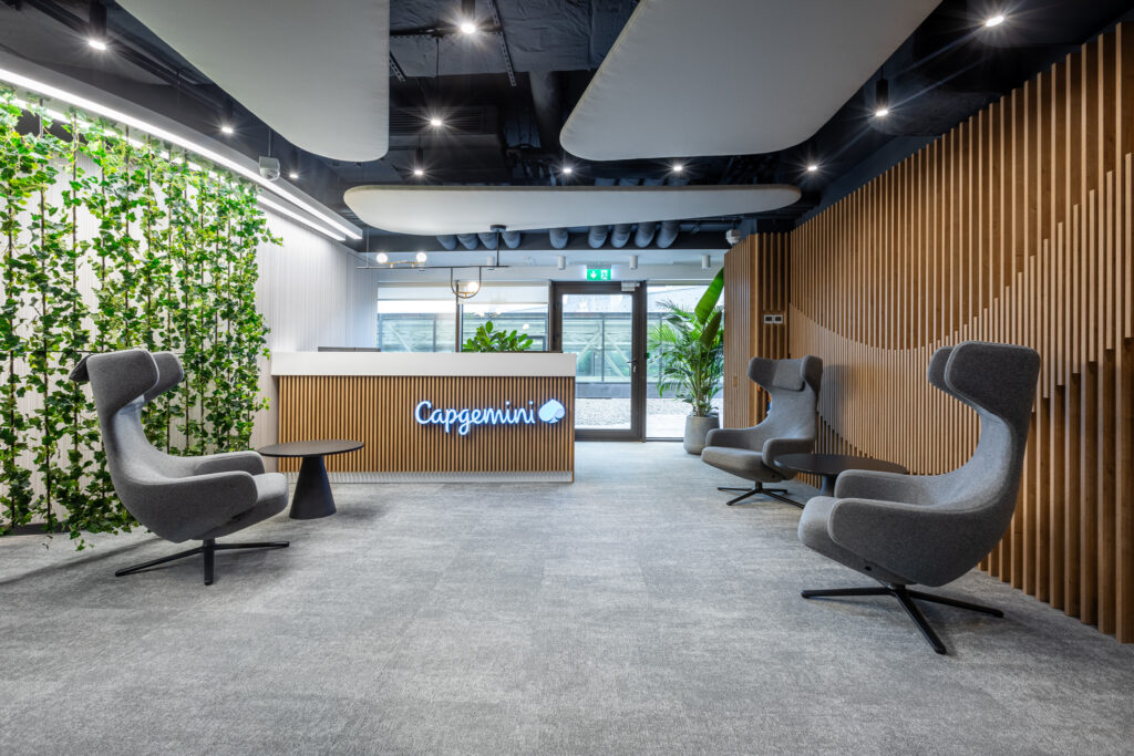 CAPGEMINI IASI OFFICE - Cushman & Wakefield Echinox